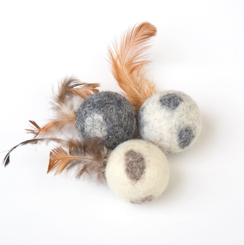 Feather Ball with Dots (Set of 3) - Kismet Toys