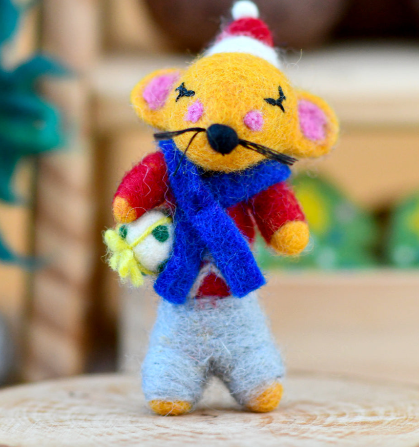 Handmade Organic Felt Christmas Mouse Boy – Kismet Toys